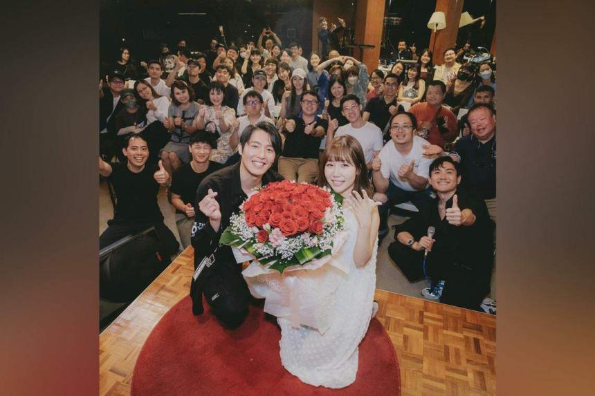 Singer Ruth Kueo’s boyfriend proposes to her at her Singapore concert ...