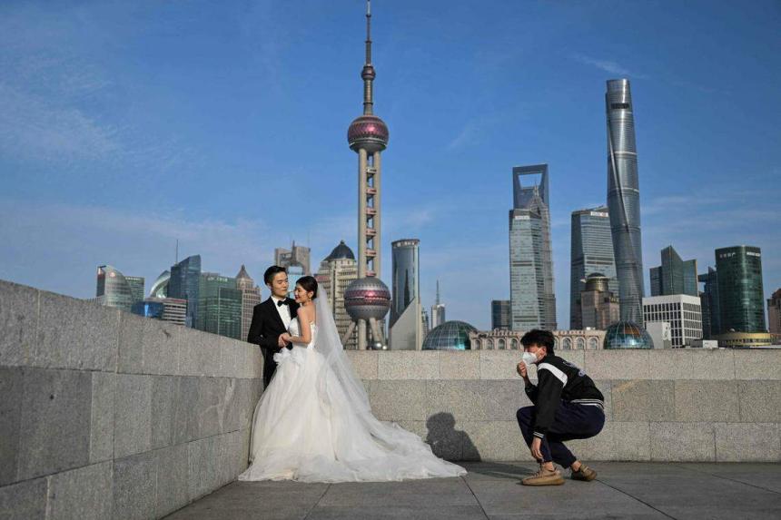Marriages in China slump to historic low amid falling birth rate | The Straits Times