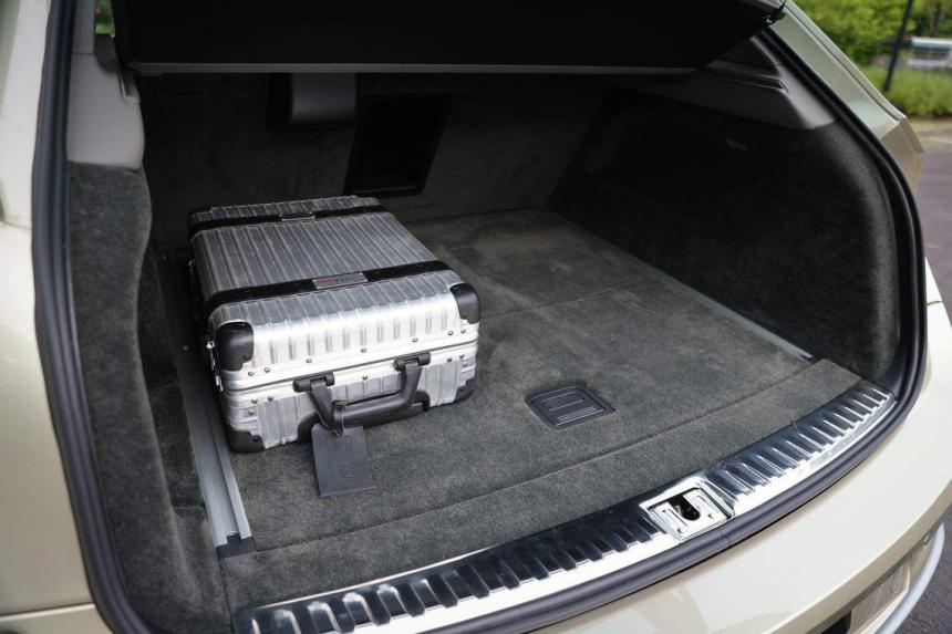 Car review: Bentley Bentayga EWB a stretch of a limo | The Straits Times