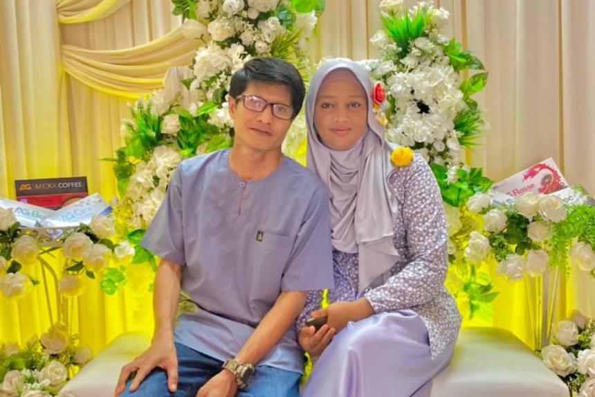 Malaysian couple remarry each other, 21 years after divorce | The Straits Times