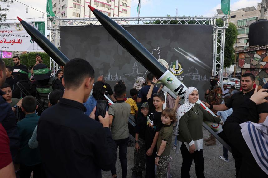 Gaza rulers Hamas display weapons for first time | The Straits Times