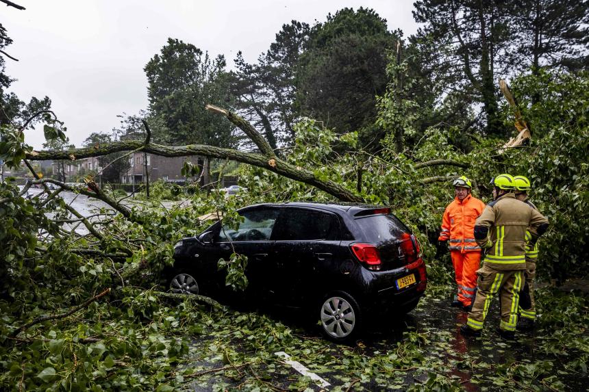 1 dead after rare summer storm halts over 300 flights, rail services in ...