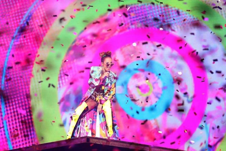Pop diva Coco Lee dies at 48 following battle with depression | The ...