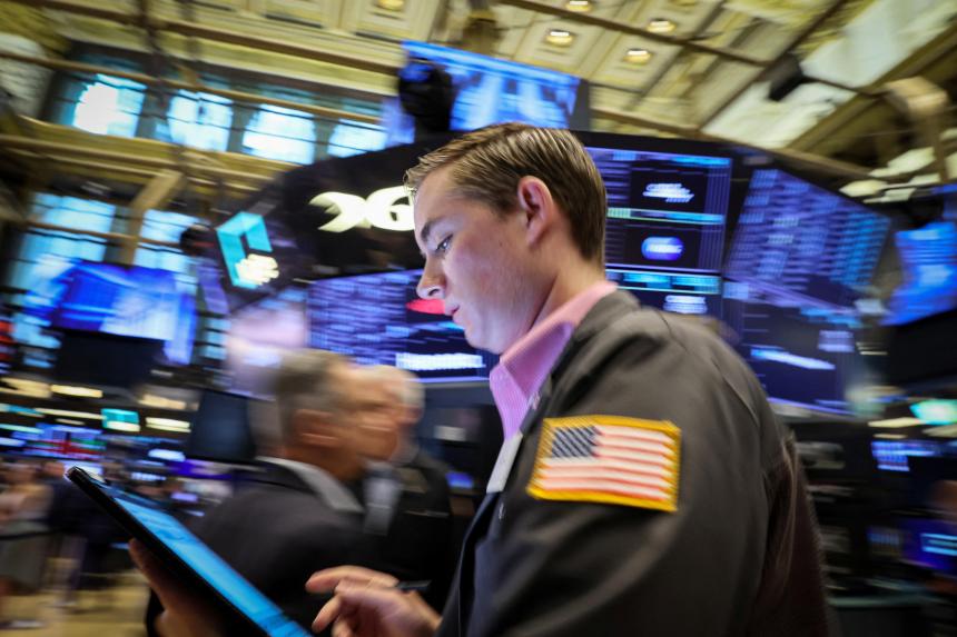 US stocks fall as strong data boosts odds of more Fed hikes | The ...