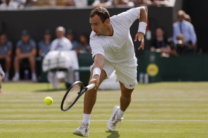 Safiullin knocks out Shapovalov to reach maiden major quarter-finals at ...