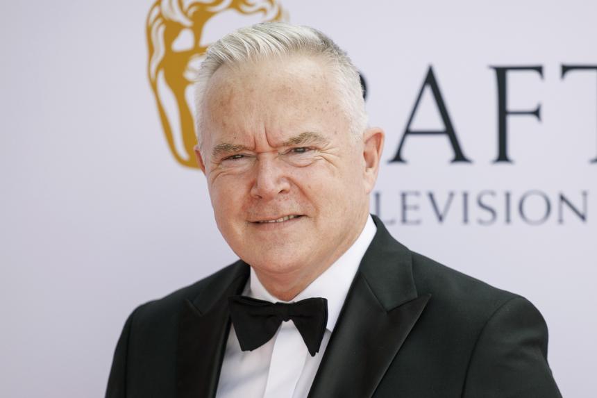 BBC presenter at centre of sex photo scandal named as lead anchor Huw Edwards | The Straits Times