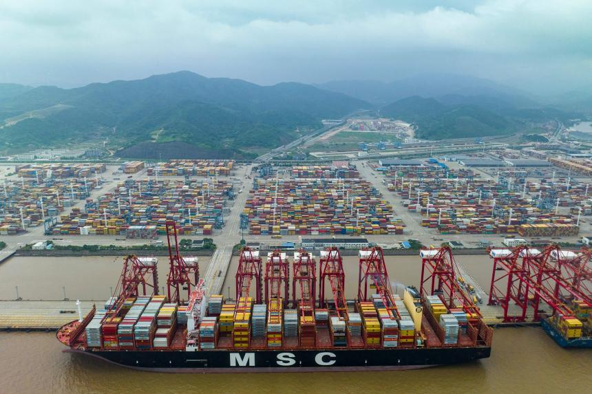 China exports fall most in 3 years as global economy struggles | The ...