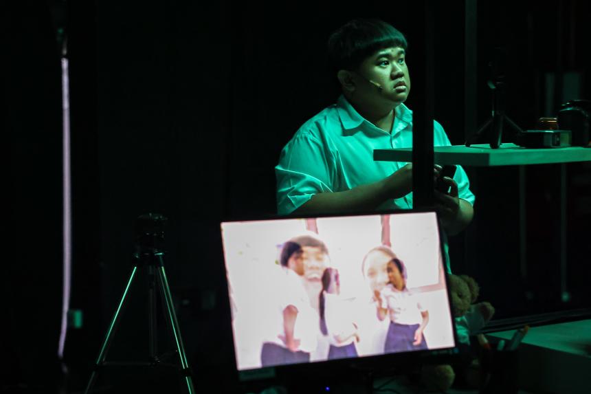 Theatre Review: Re: Assembly gives bullying in a digital age a sheen of ...