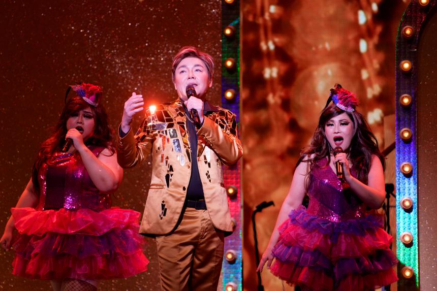 Theatre review: Sebastian Tan celebrates his Eras in Broadway Beng ...