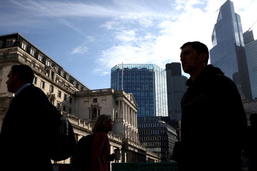 UK profit warnings rise for seventh quarter as high rates bite | The ...
