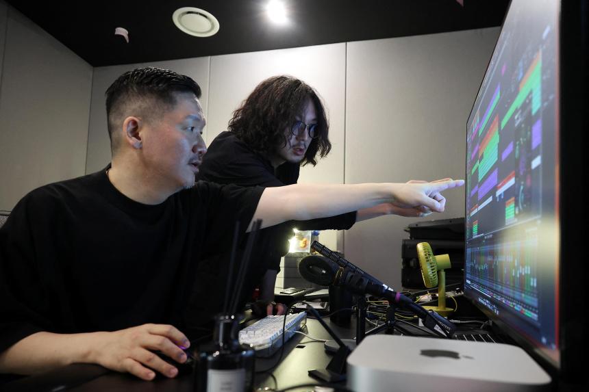 K-pop's biggest music label Hybe looks to lift language barrier with AI ...