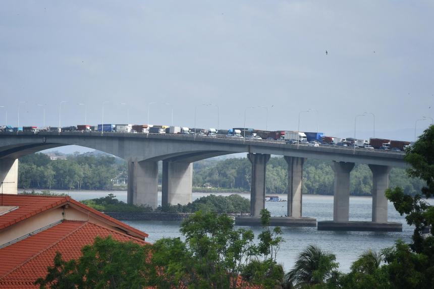 Heavy traffic at land crossings due to bilateral exercise at Tuas ...