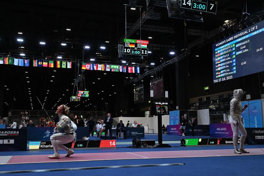 Ukrainian fencer Olga Kharlan wins historic bout with Russian opponent ...