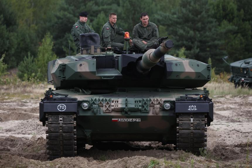 Deal struck to send German-made Leopard 1 tanks from Belgium to Ukraine ...