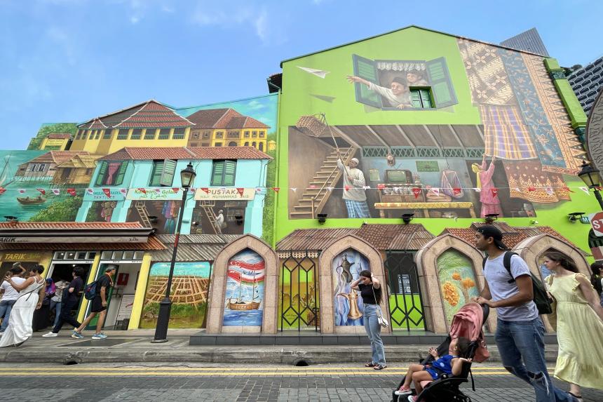 Mural artist gives Kampong Glam a glam up | The Straits Times
