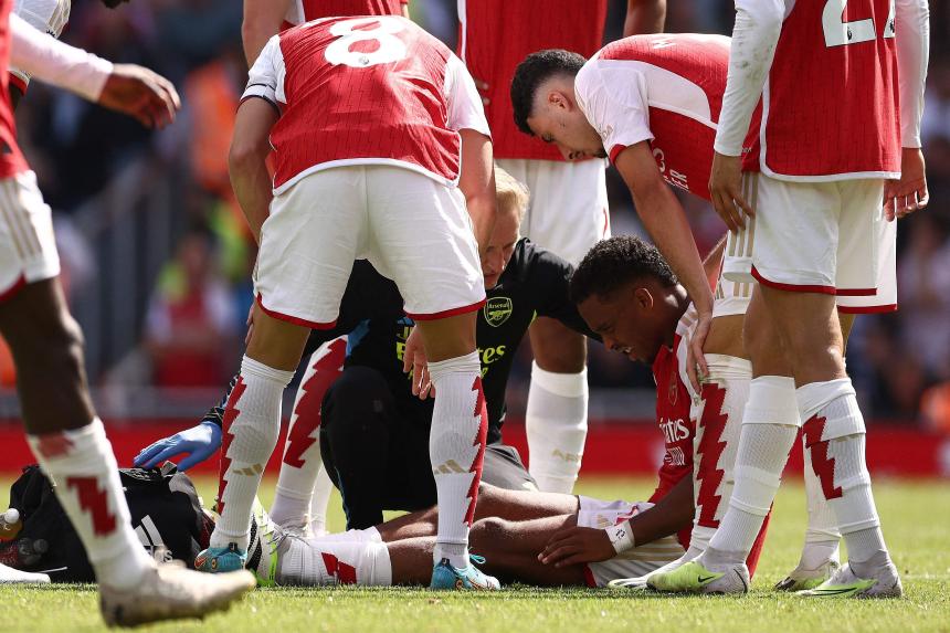 Arsenal’s Jurrien Timber ‘gutted’ at facing lengthy layoff with knee ...