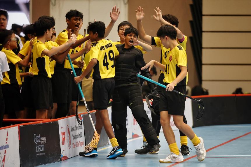 Goalkeeper Ansh Mathur saves the day in Victoria’s C Div boys’ floorball triumph | The Straits Times