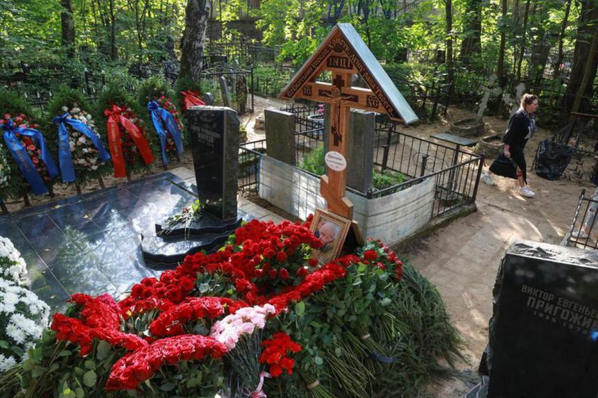 At the grave of Russia’s Yevgeny Prigozhin, followers hail a warrior ...