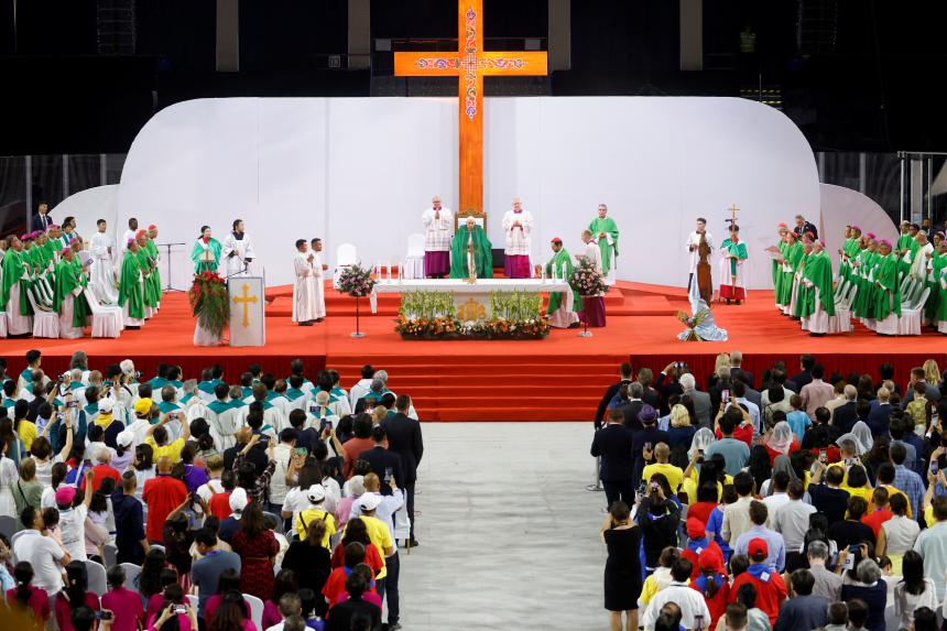 Pope Francis and Mongolian Catholics under one roof at papal mass | The ...