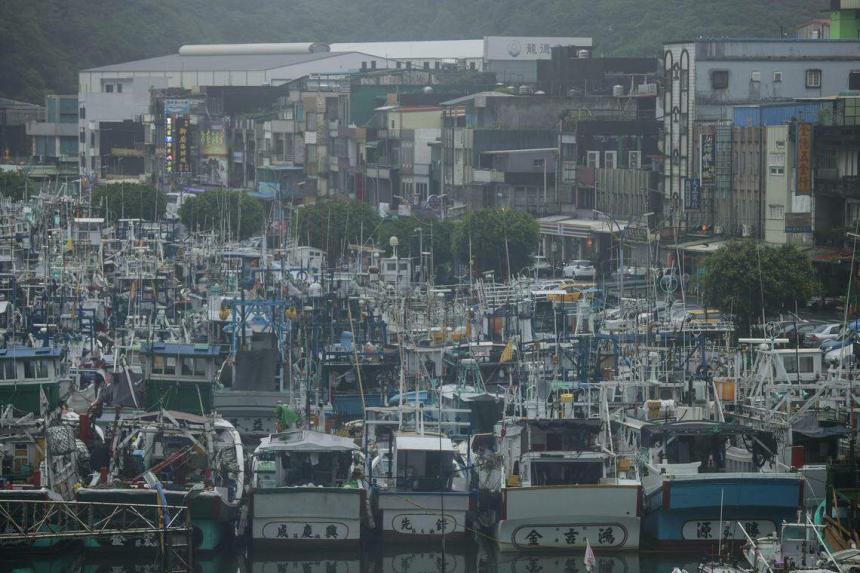 Typhoon Haikui sweeps across Taiwan before weakening into severe storm ...