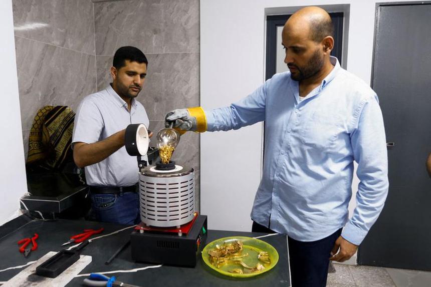 In Gaza, little gold coins help the poor to save | The Straits Times