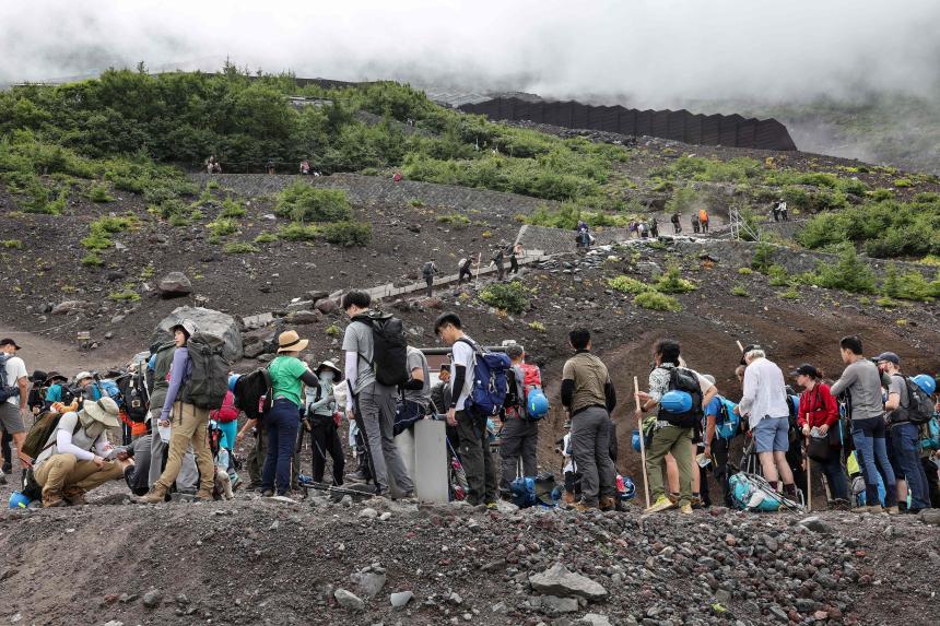 Japan’s Mount Fuji ‘screaming’ from too many tourists | The Straits Times