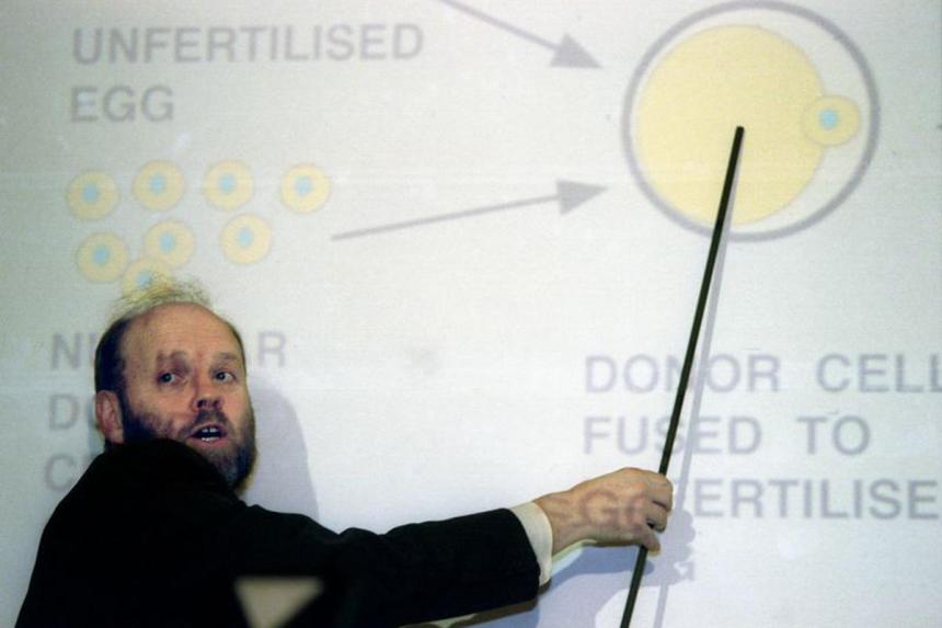 UK scientist who created Dolly the Sheep clone dies at 79 | The Straits Times