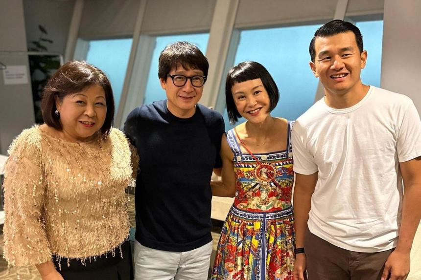 Singapore actors starstruck by Oscar winner Ke Huy Quan at Ronny Chieng ...