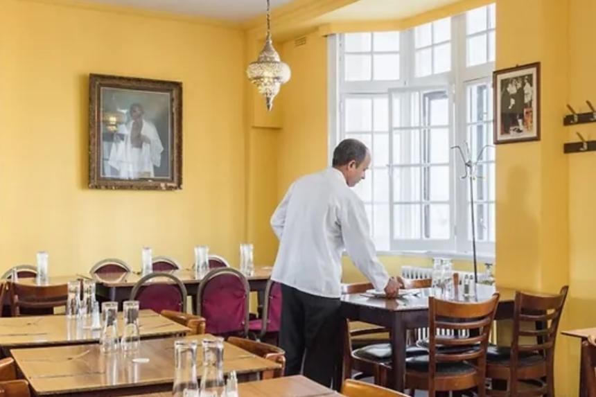 London's India Club, a home away from home, to serve its last curry ...