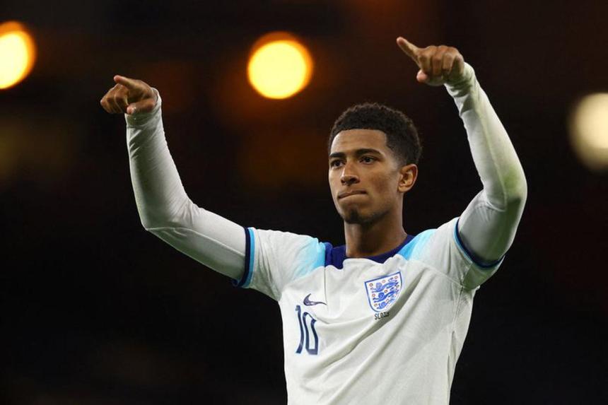 Bellingham not weighed down by Real shirt, says Ancelotti | The Straits ...