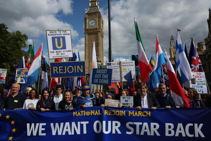 Pro-EU supporters march for Britain to rejoin bloc | The Straits Times