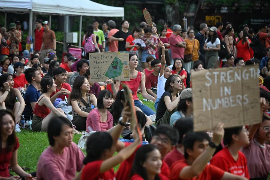 Widespread calls for climate justice at second in-person climate rally ...