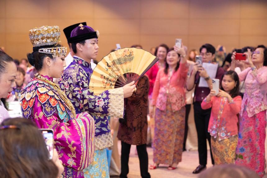 Celebrating Peranakan culture with a wedding | The Straits Times