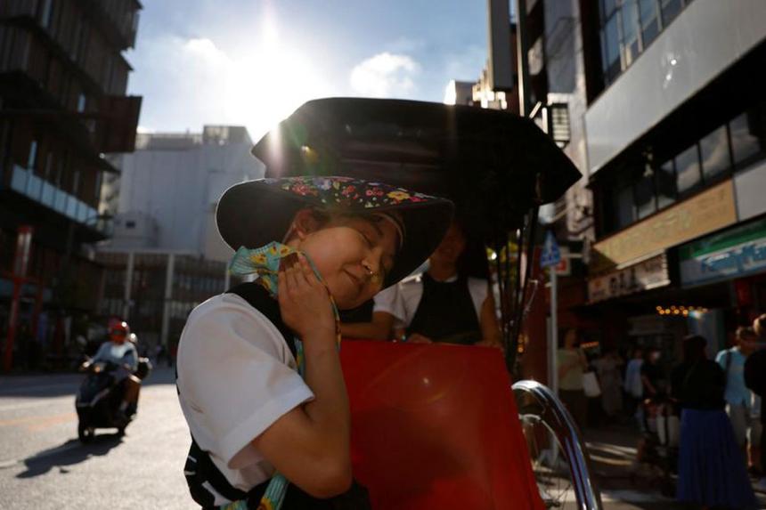 Social media inspires Japanese women to dash into rickshaw pulling ...