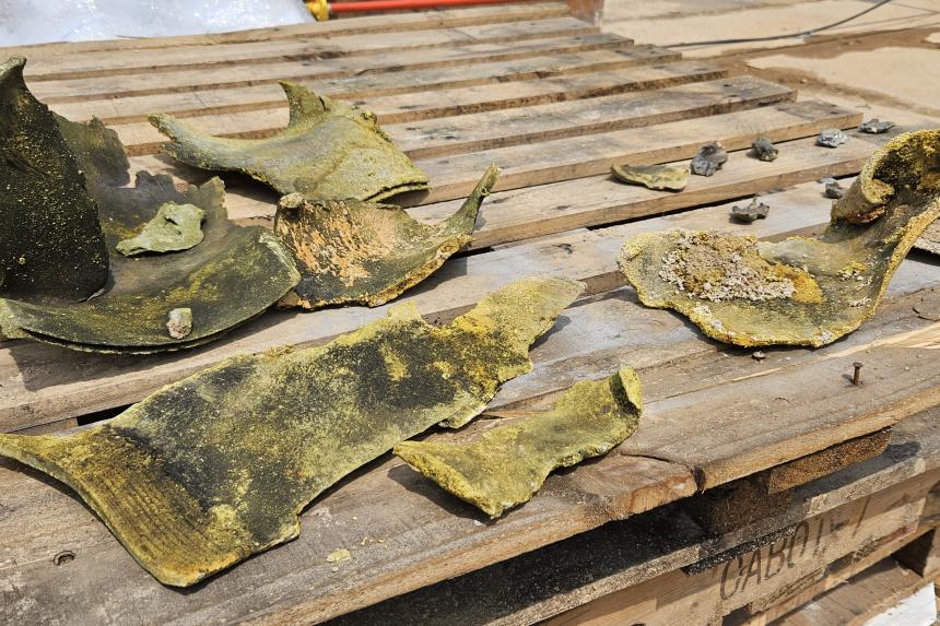 Cracked ceilings and shattered glass: Slight damage after WWII bomb ...