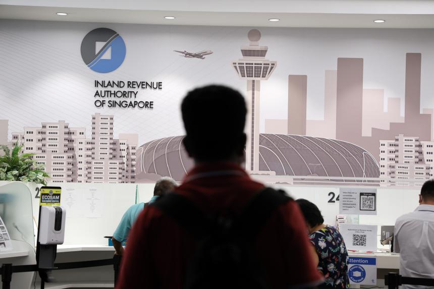 Michael Jordan se convirtió en el primer deportista de la historia en ...