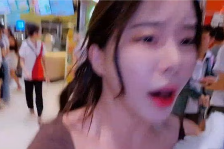 ‘What’s going on?’: S. Korean influencer live streams herself fleeing Bangkok’s Siam Paragon ...
