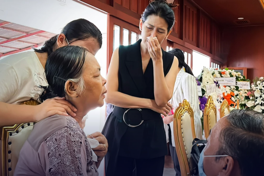 Bangkok’s Siam Paragon shooting: Mother of Myanmar victim places milk tea next to daughter’s ...