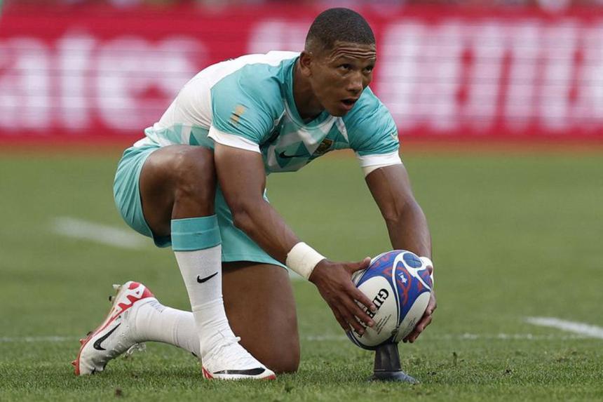 Libbok sweats on coach’s choice as Bok debate flyhalf to take on France ...