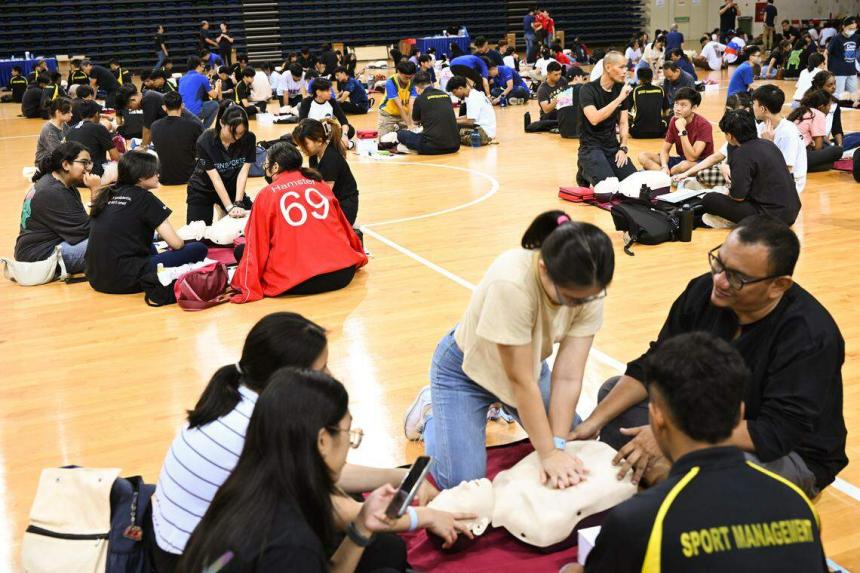 34 commended for helping to save lives in cardiac arrest cases | The Straits Times