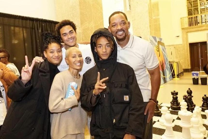 Actor Will Smith and children make surprise appearance at Jada Pinkett ...