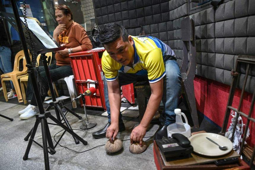 Last surviving radio dramas cheer Filipino listeners, but so few are ...