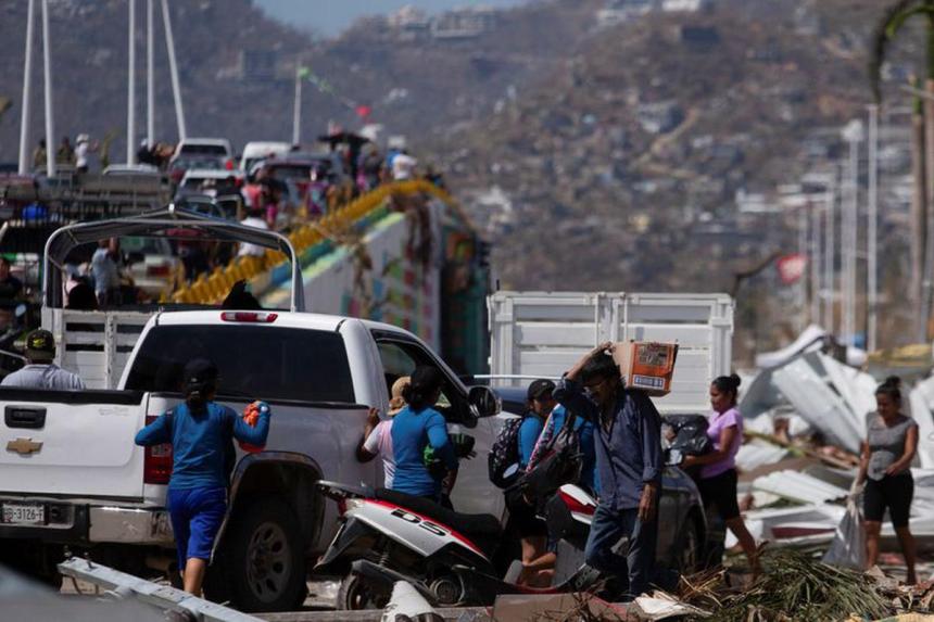 Mexico's Acapulco ravaged by looting after Hurricane Otis | The Straits ...