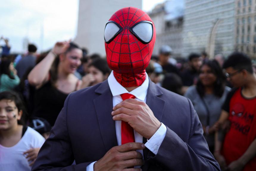 In Pictures: Fans assemble to break record for largest Spider-Man ...