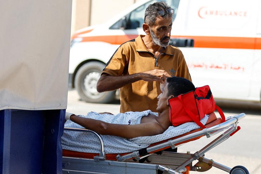 Egypt receives first groups of injured Gazans, foreign passport holders ...