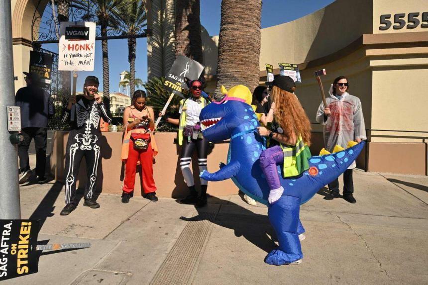 Halloween hits Hollywood strike as actors boycott Barbie costumes | The ...