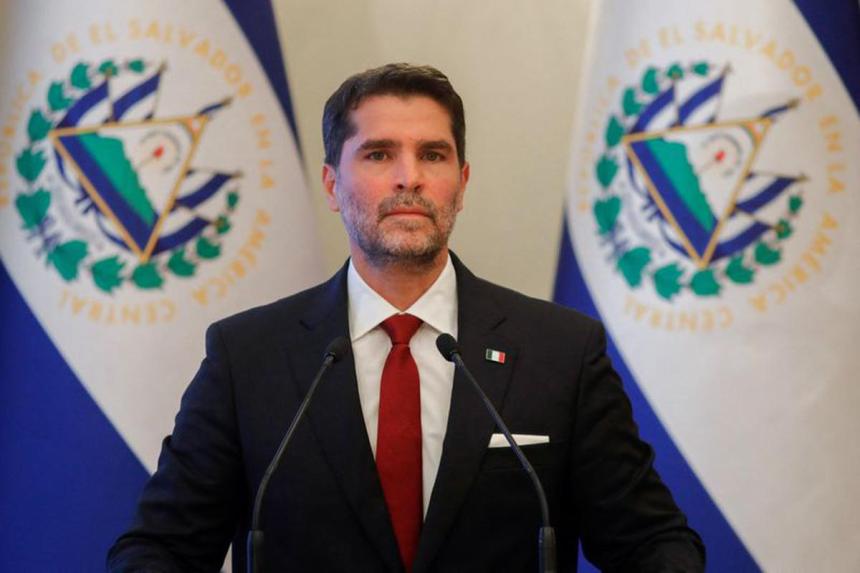 El Salvador lawmakers repeal media crackdown, declare 'war on gangs won ...