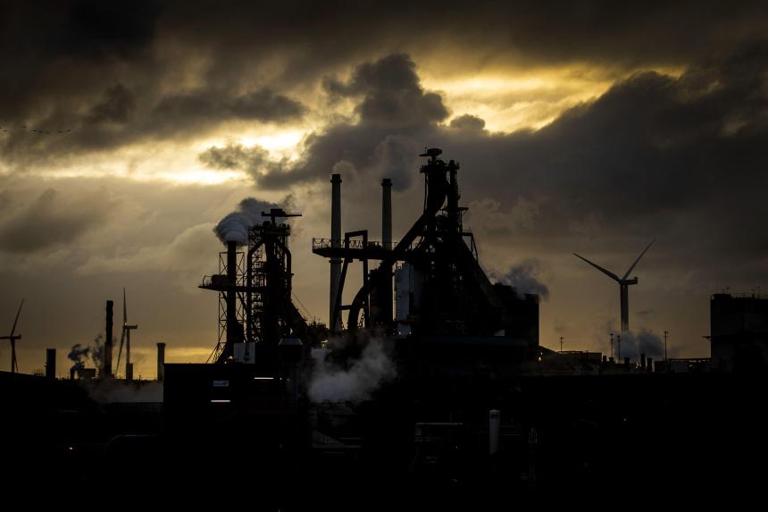 The economic slowdown is making decarbonisation harder for companies ...