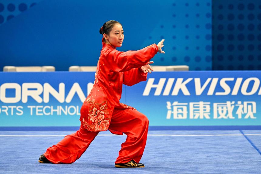 Singapore’s teenage taijiquan exponent Zeanne Law becomes world wushu champion | The Straits Times