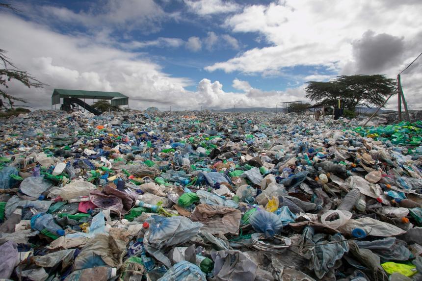 Reusable packaging could cut emissions from plastics by up to 69% ...